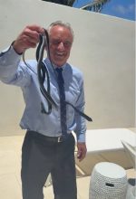 Robert Kennedy Jr. publică un videoclip în care apare prinzând doi ...