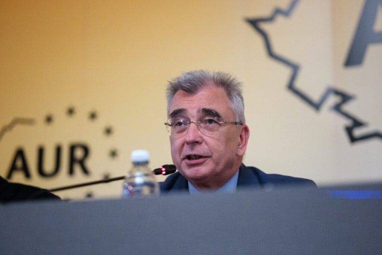 Parlamentarii AUR, acuzați că fac jocul Guvernului Veștea în comisii ...