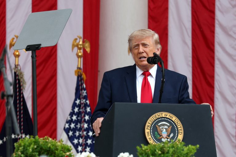 Trump refuză retragerea trupelor din conflictul cu Iranul. SUA nu vor ...